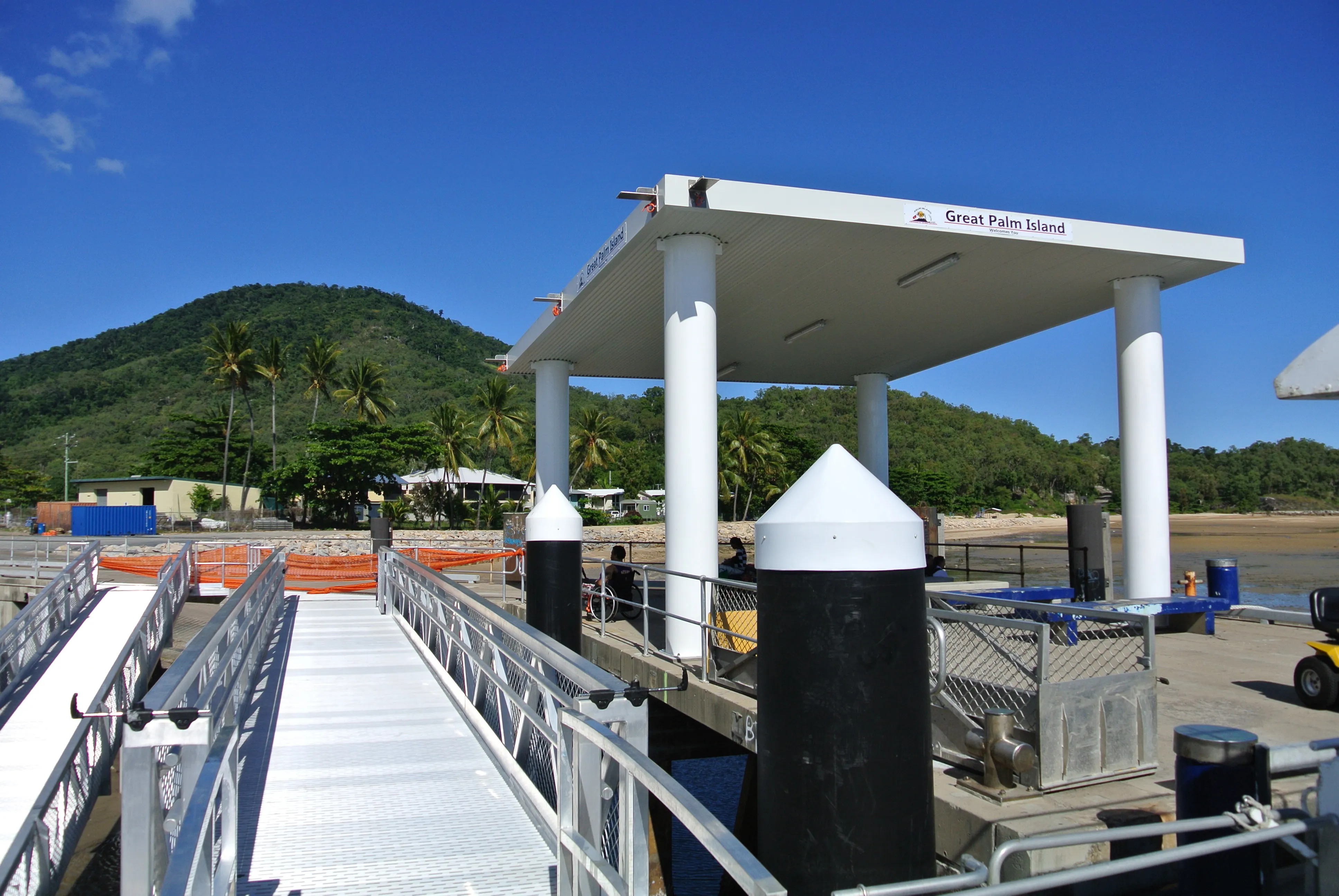 Pacific Marine Group | Palm Island Jetty Pontoon and Shelter