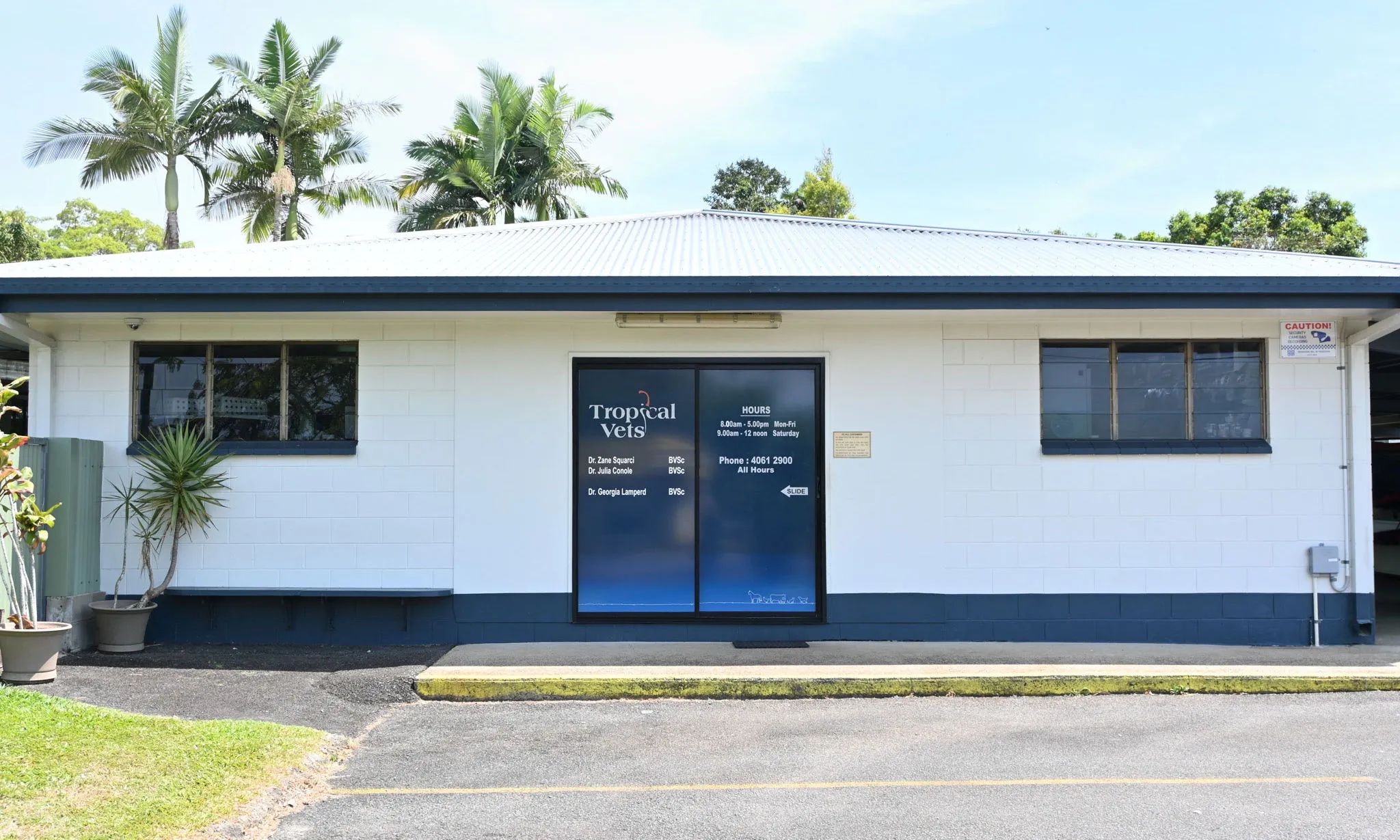 Innisfail Clinic | Tropical Vets